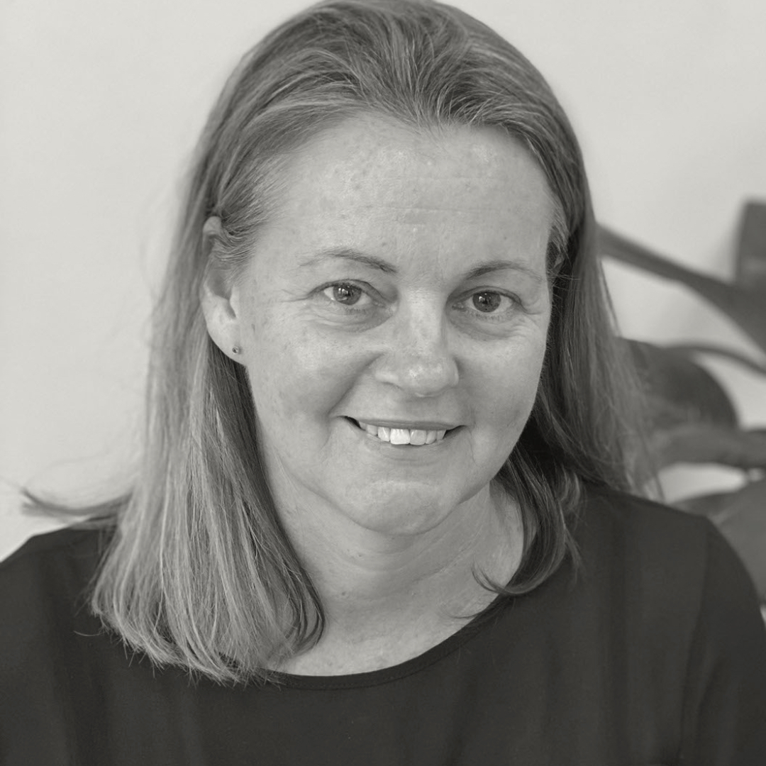 Leanne Hall's Instagram, Twitter & Facebook on IDCrawl